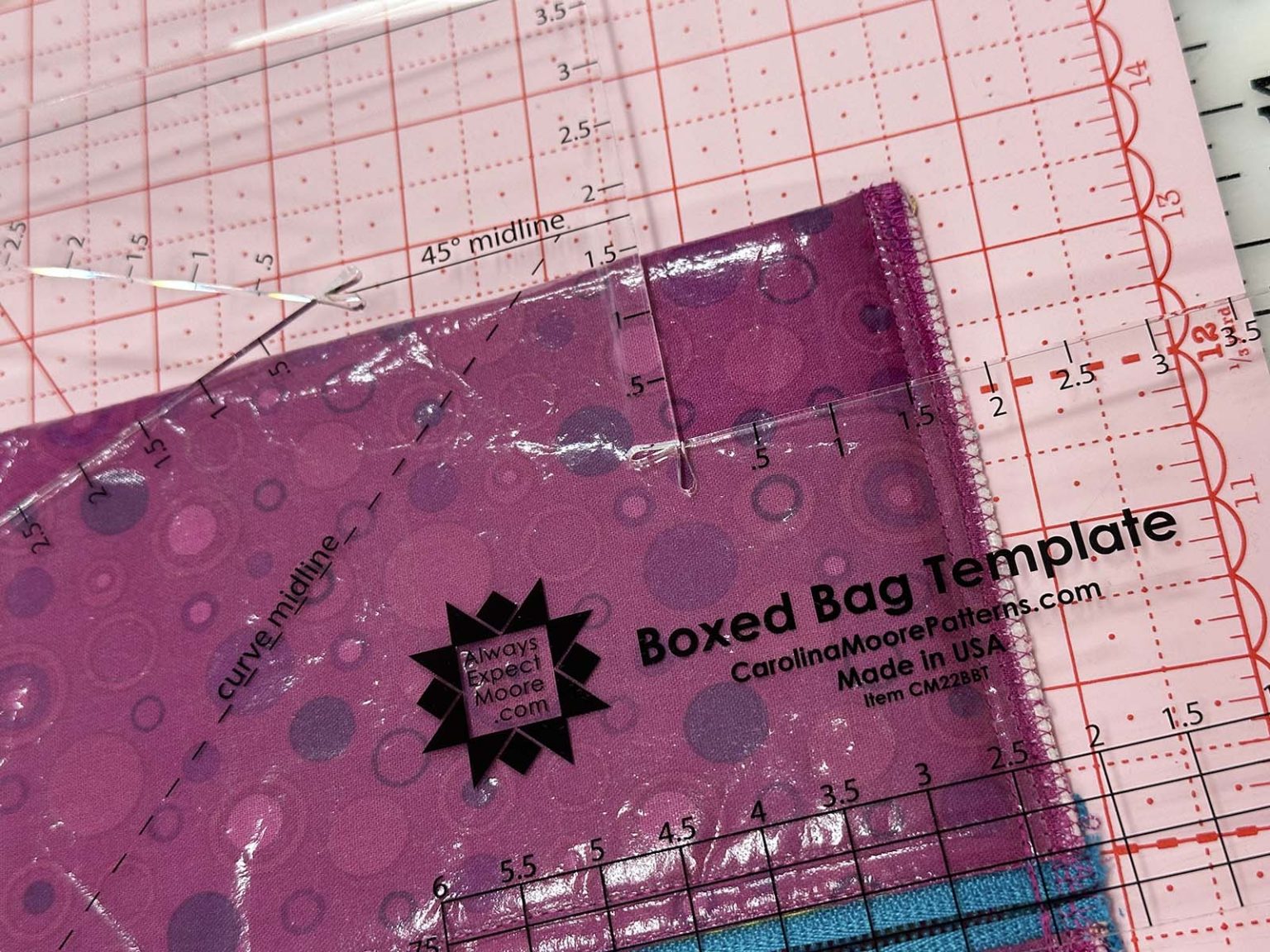 Exposed Zippers and Fusible Vinyl: Making an Easy & Useful Fancy Zip ...